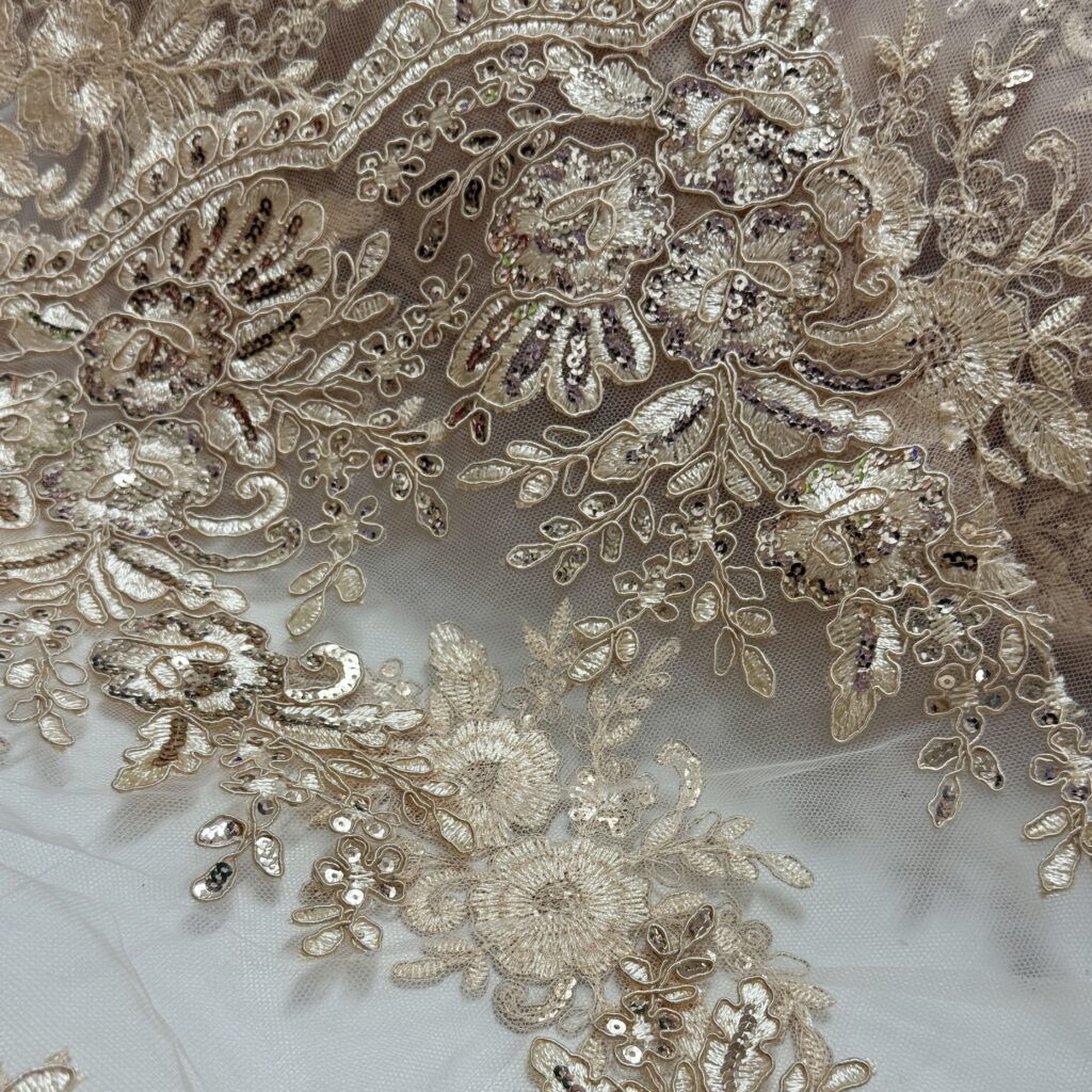 Encaje Glamour Champagne | KG TEXTILES